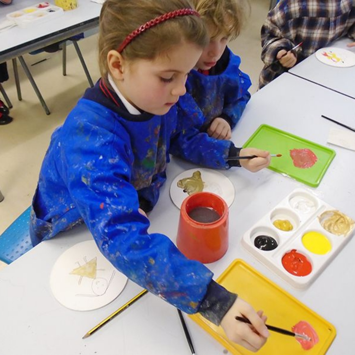 Russell House - Excellent friends