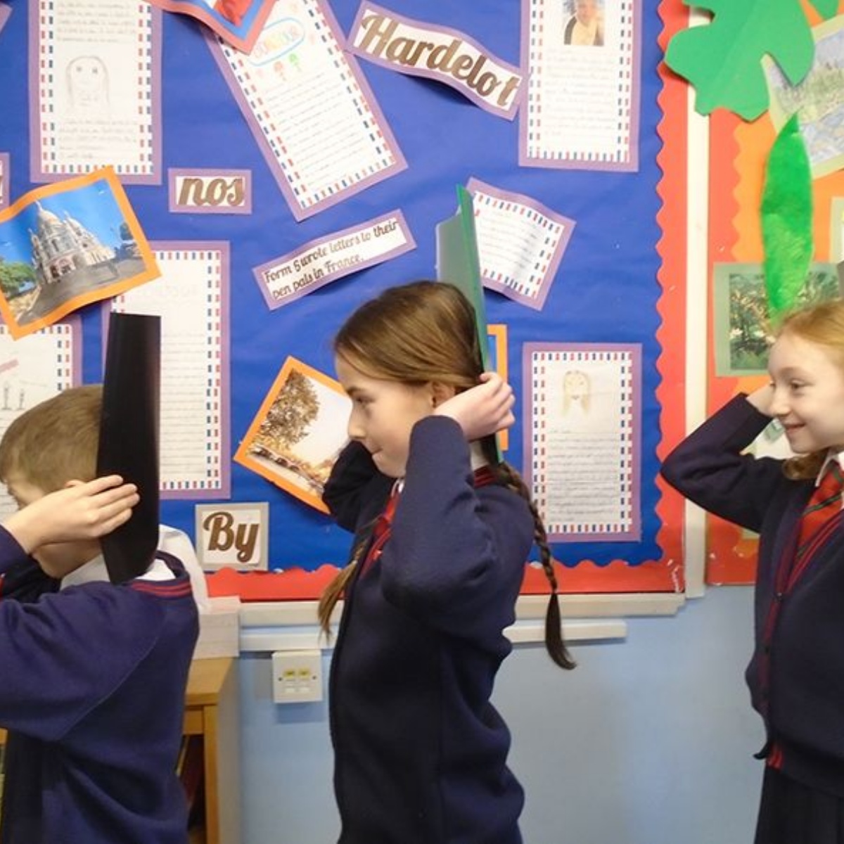 Russell House - Prisoner hat riddle